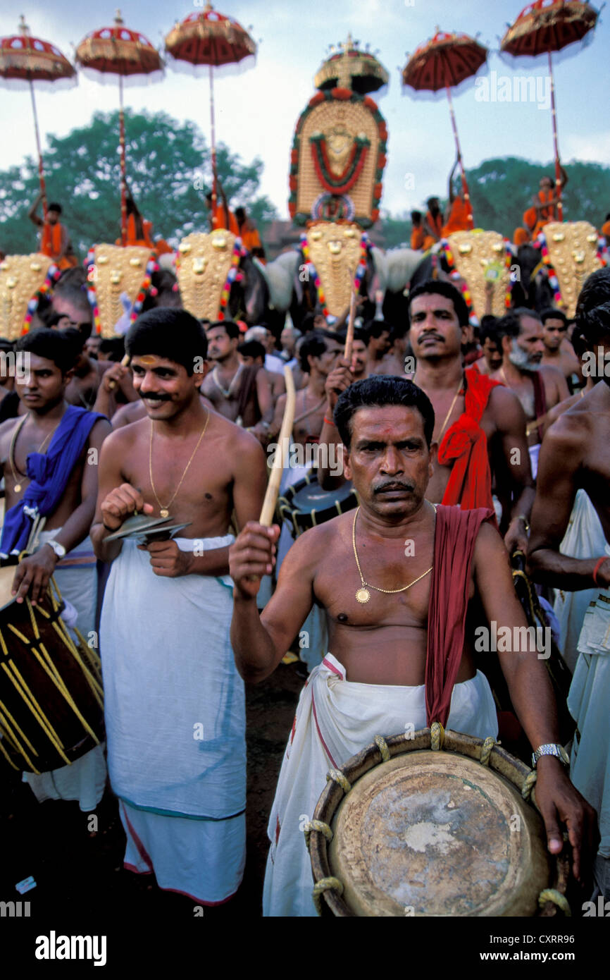 Musical instruments of kerala hi-res stock photography and images - Alamy