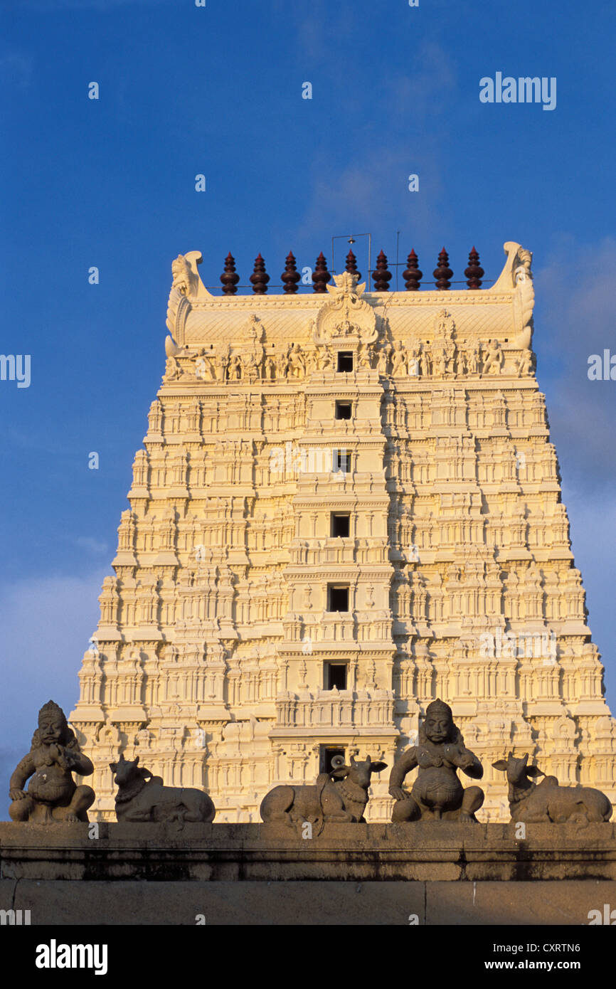Rameshwaram temple hi-res stock photography and images - Alamy