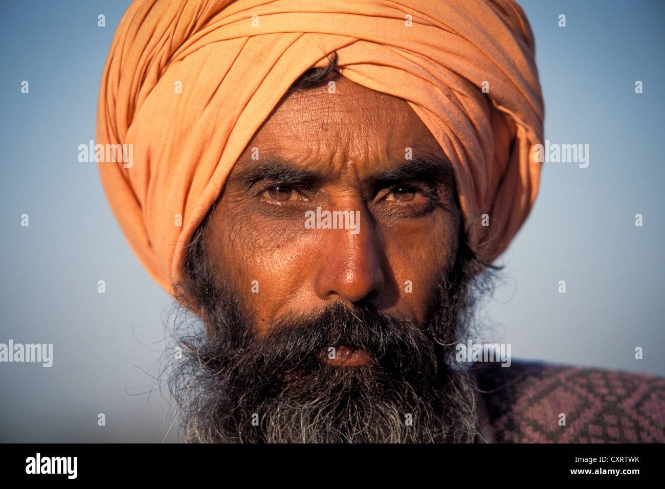Turbans kumbh mela hi-res stock photography and images - Alamy