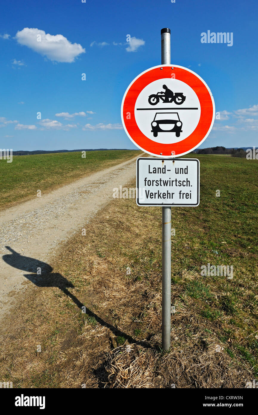 No motorcycles sign hi-res stock photography and images - Alamy