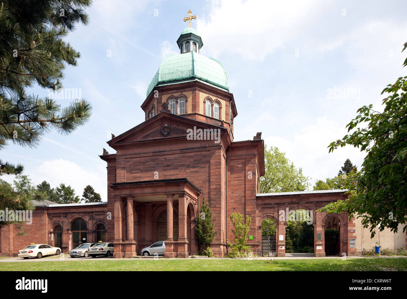Mourning hall of Suedfriedhof cemetery, Sachsenhausen, Frankfurt am ...