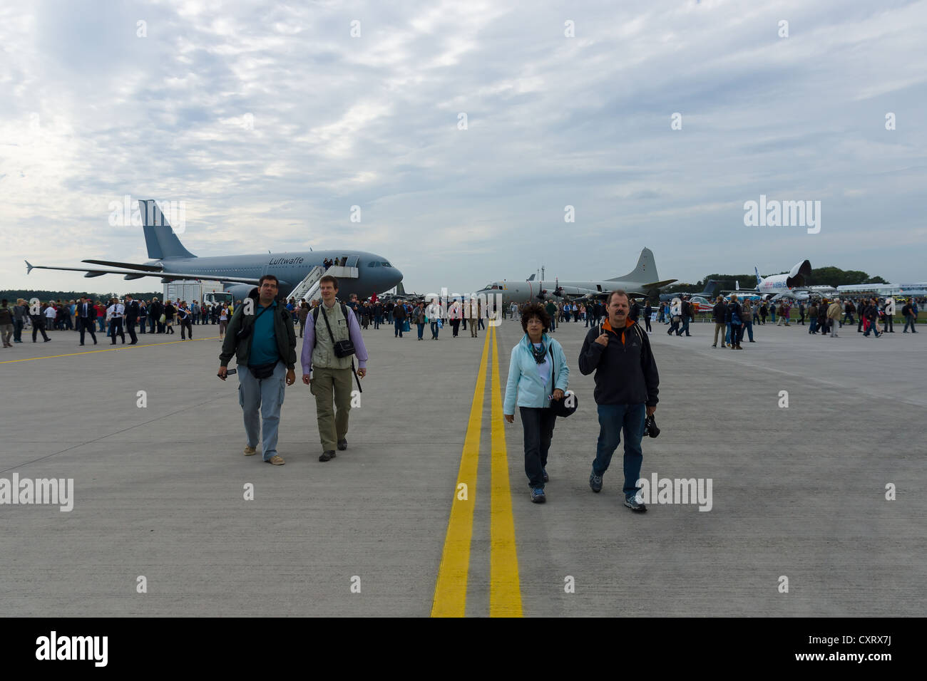 Visitors at the airfield terminal Stock Photo - Alamy