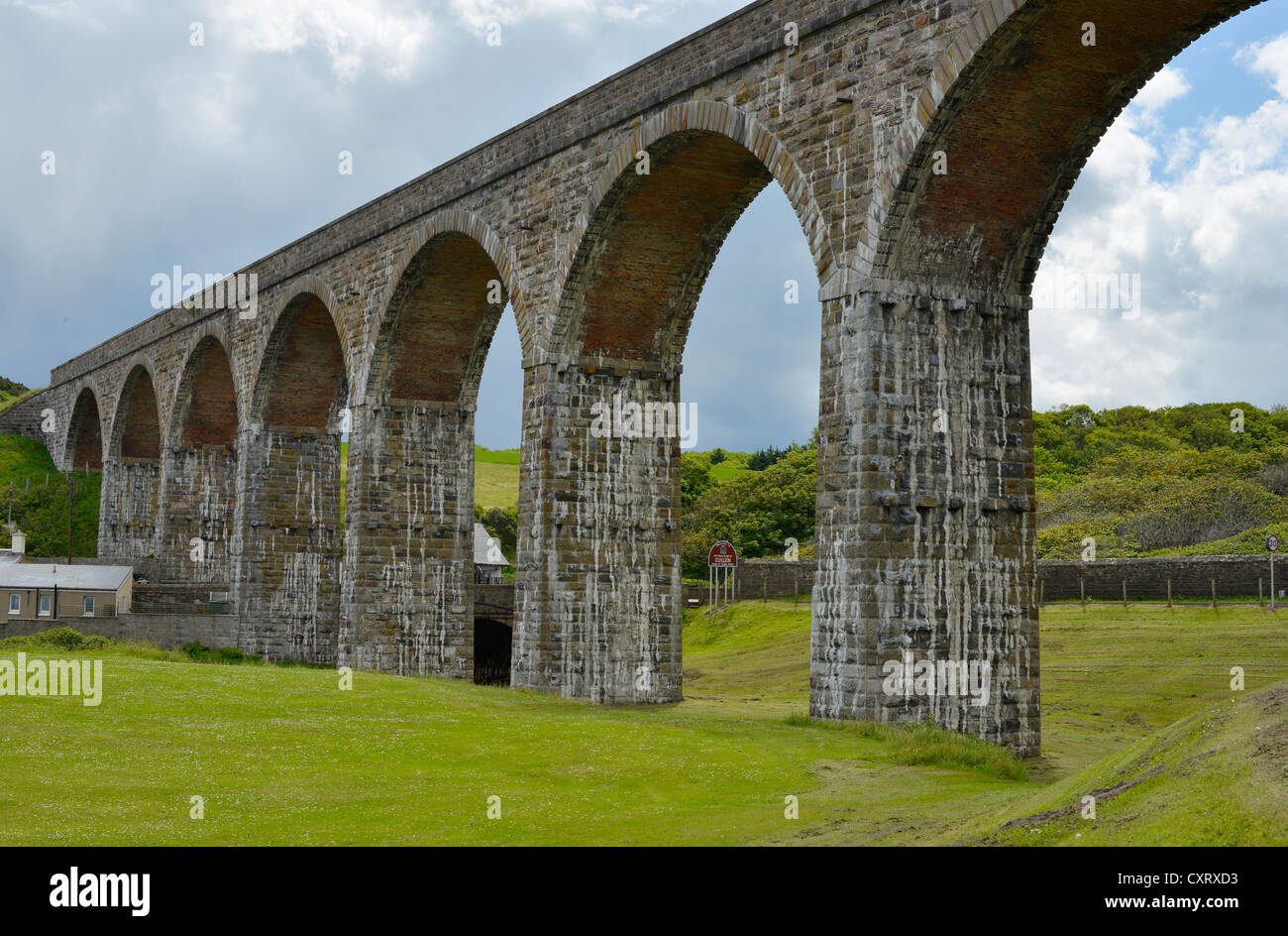 Stone Railway Bridge Stock Photos & Stone Railway Bridge Stock Images ...