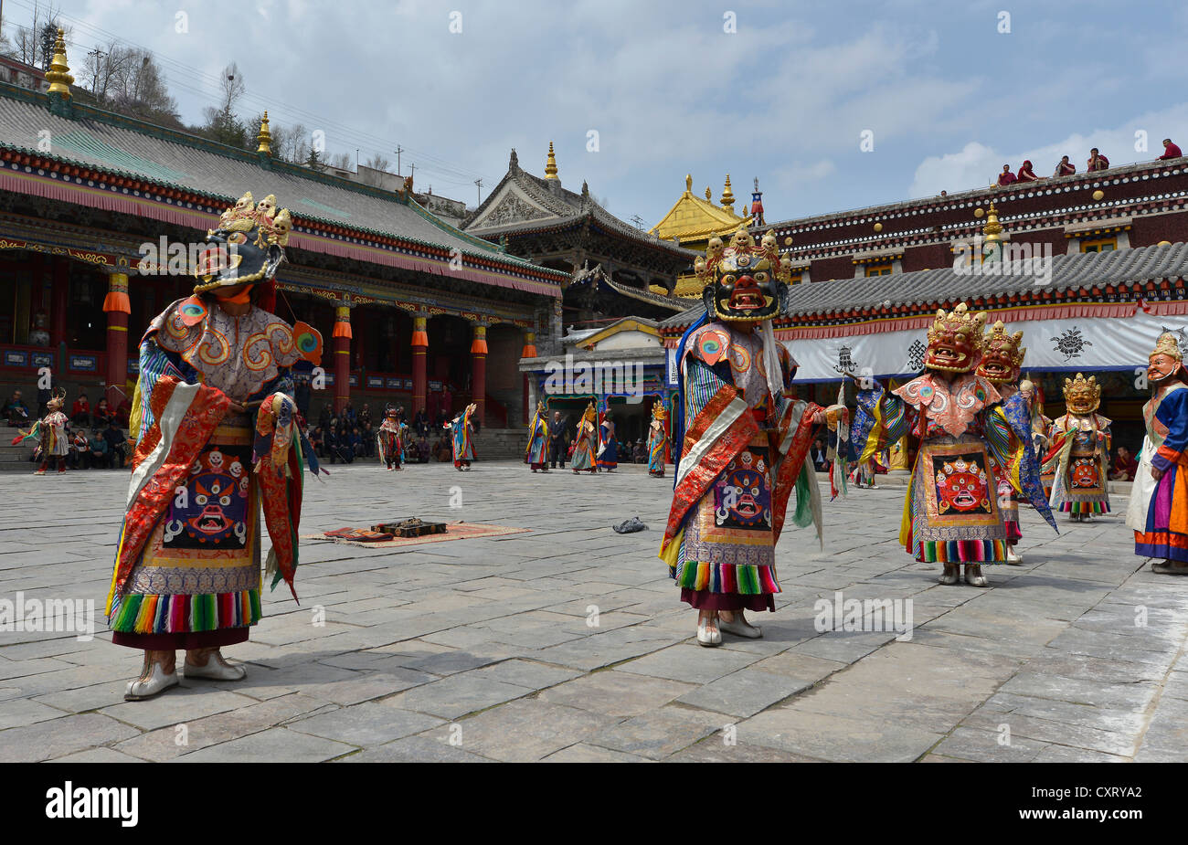 Tibetan Buddhism, religious Cham mask dance at the important Gelugpa ...