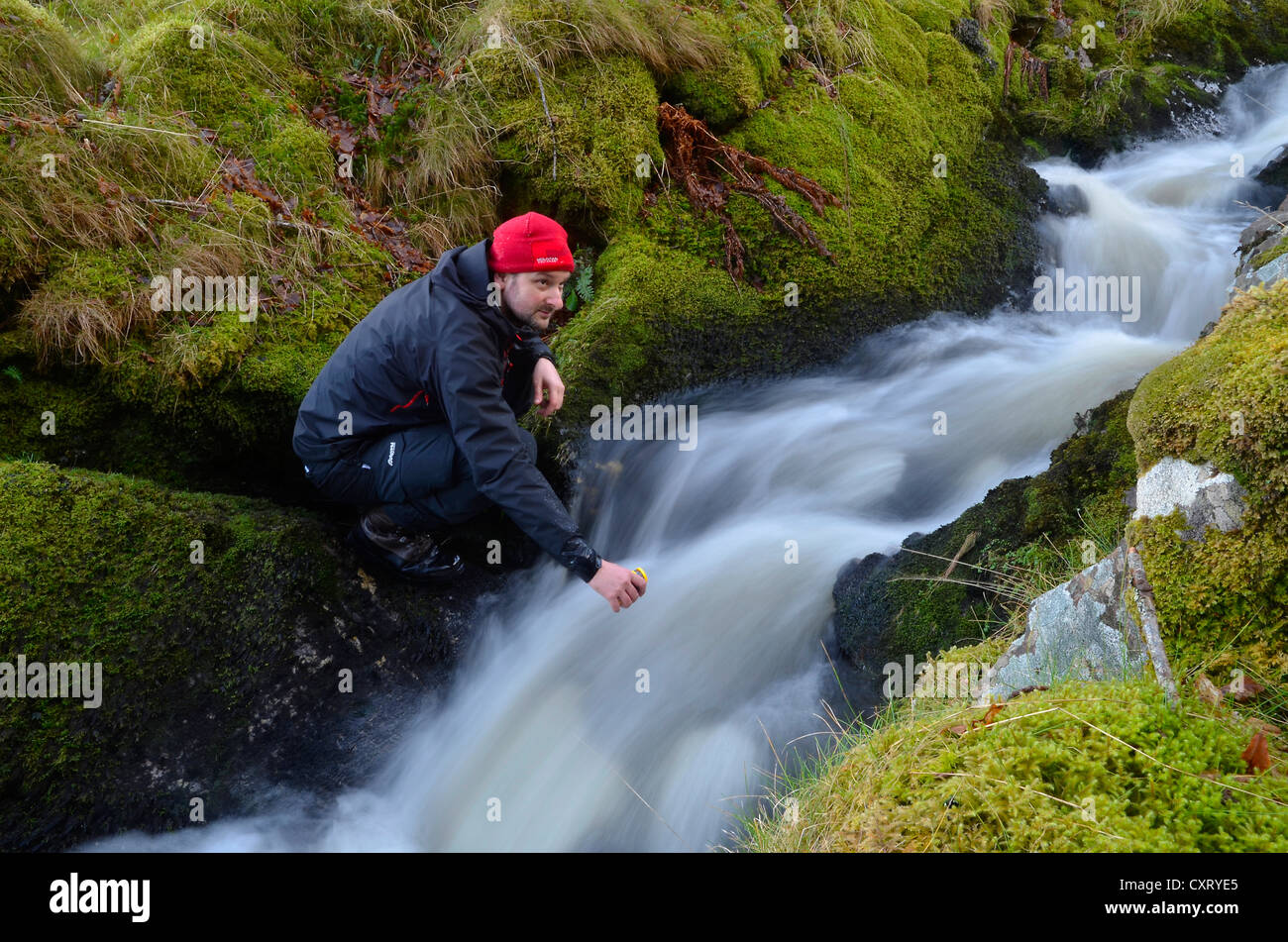 Rainwear hi-res stock photography and images - Alamy