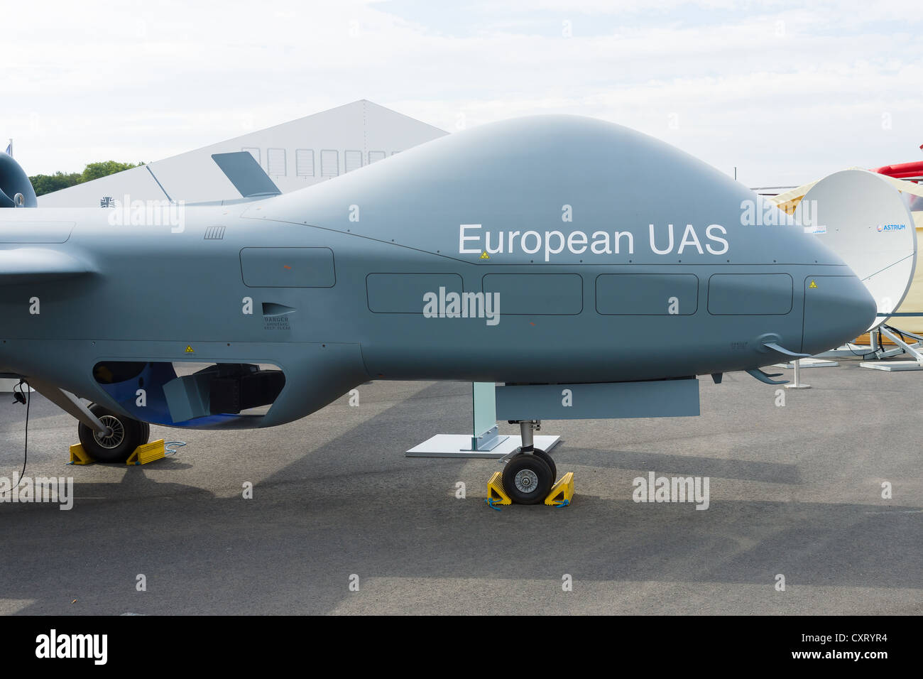 Unmanned drone army hi-res stock photography and images - Alamy