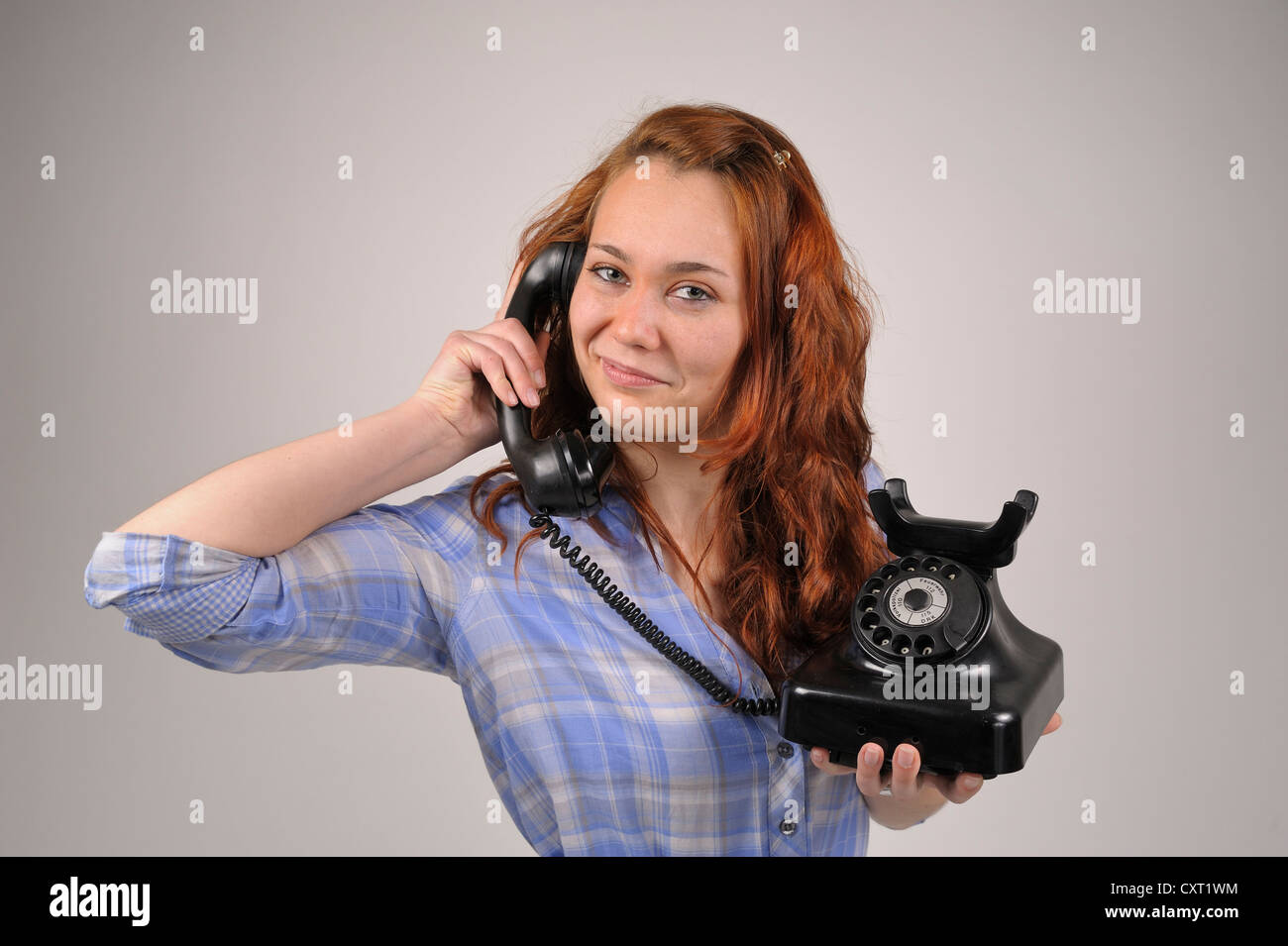 Old fashioned dial telephones hi-res stock photography and images - Alamy