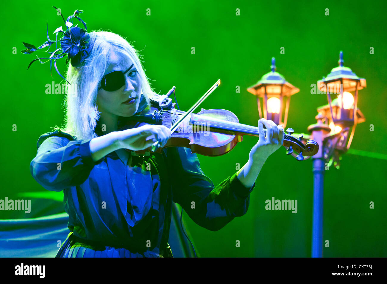 Instruments string violin german violin hi-res stock photography and ...