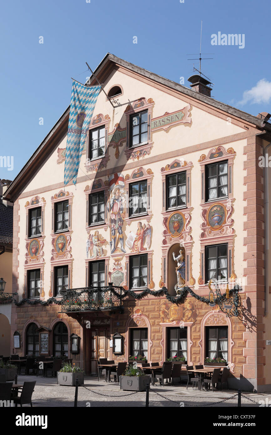 Mural painting on the facade of Gasthof zum Rassen Restaurant, district ...