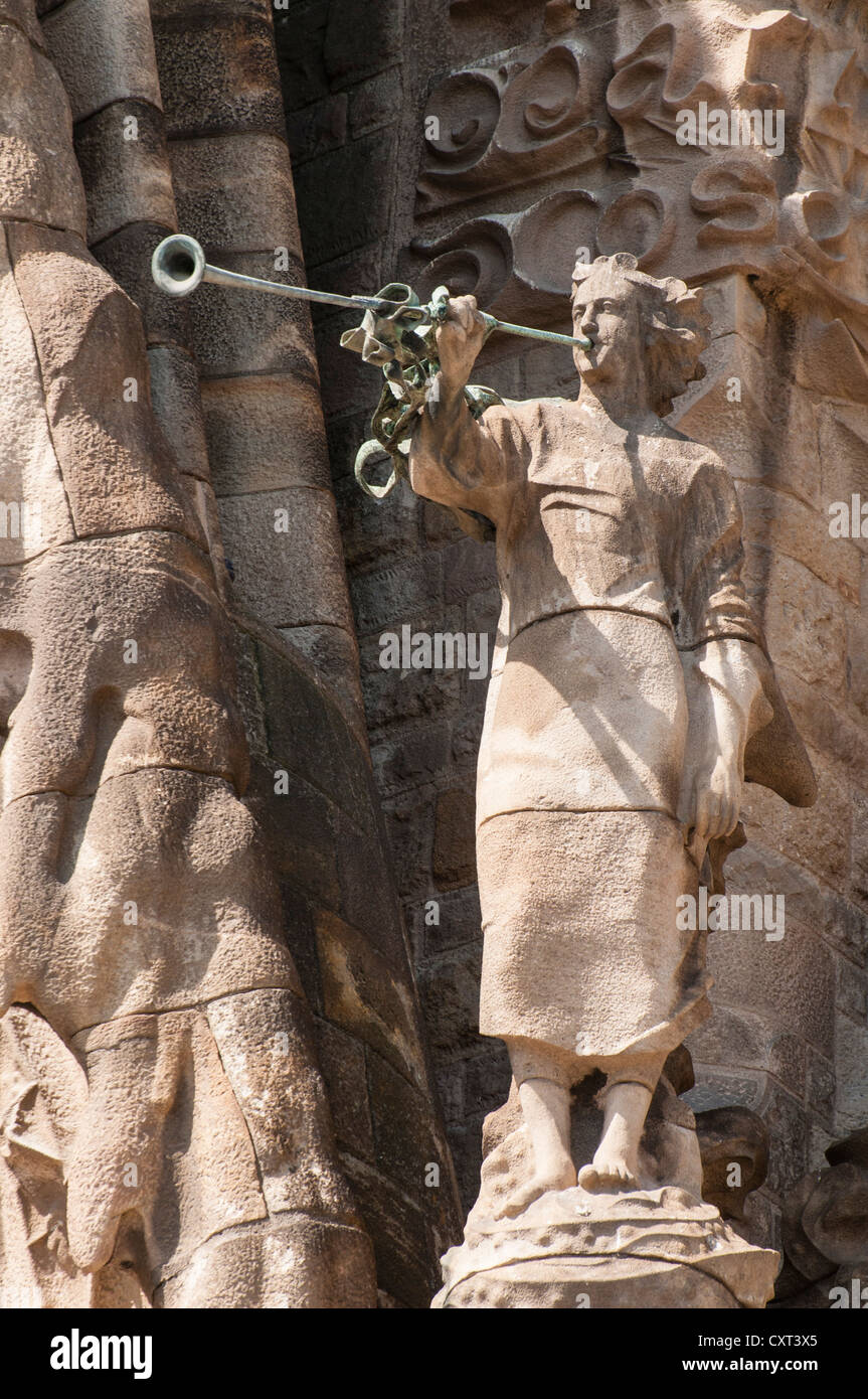Sagrada Familia church, Nativity Façade, Antoni Gaudi, Barcelona ...
