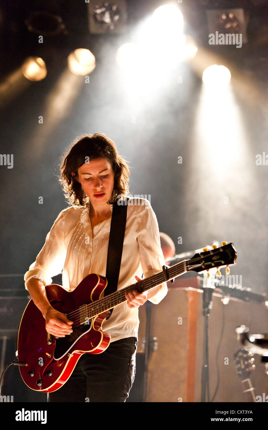 German Singing Duo High Resolution Stock Photography and Images - Alamy