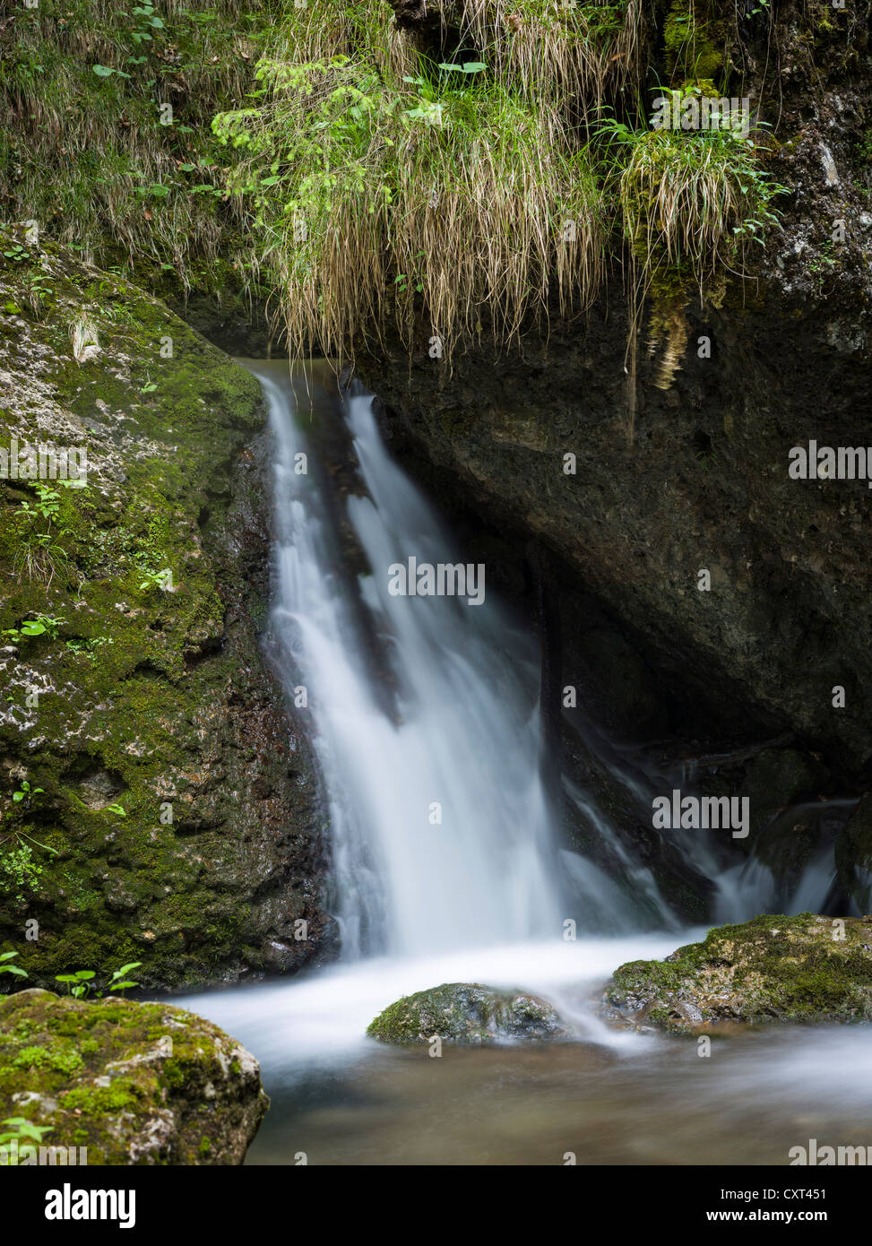 Hinang waterfall hi-res stock photography and images - Alamy