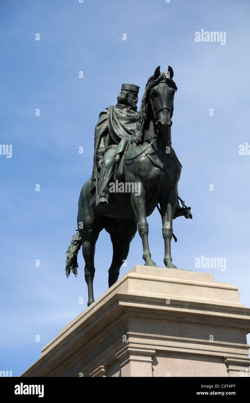 Giuseppe garibaldi monuments hi-res stock photography and images - Alamy