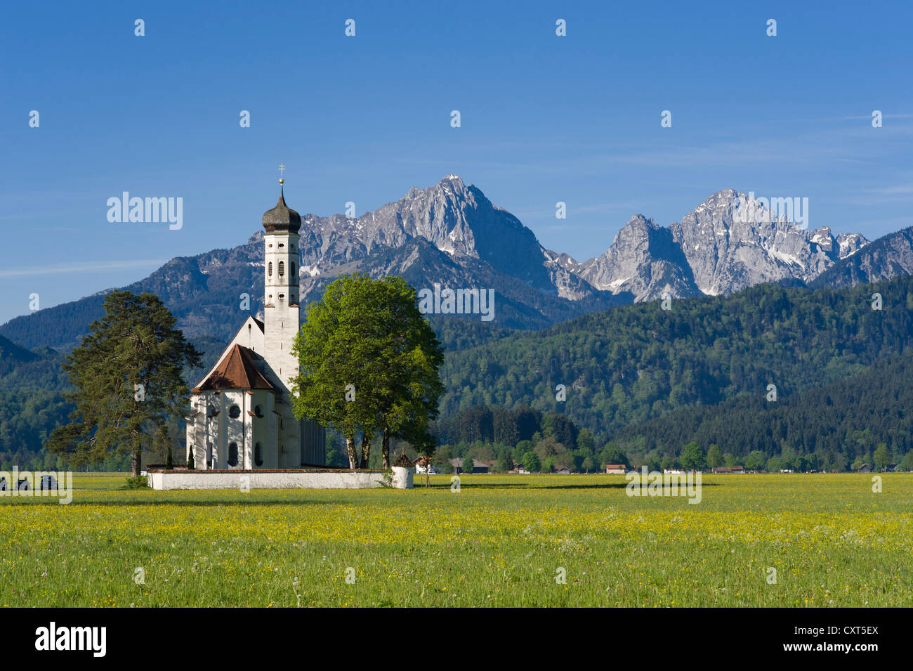 Pilgrimage church of St. Coloman and Schloss Neuschwanstein Castle ...