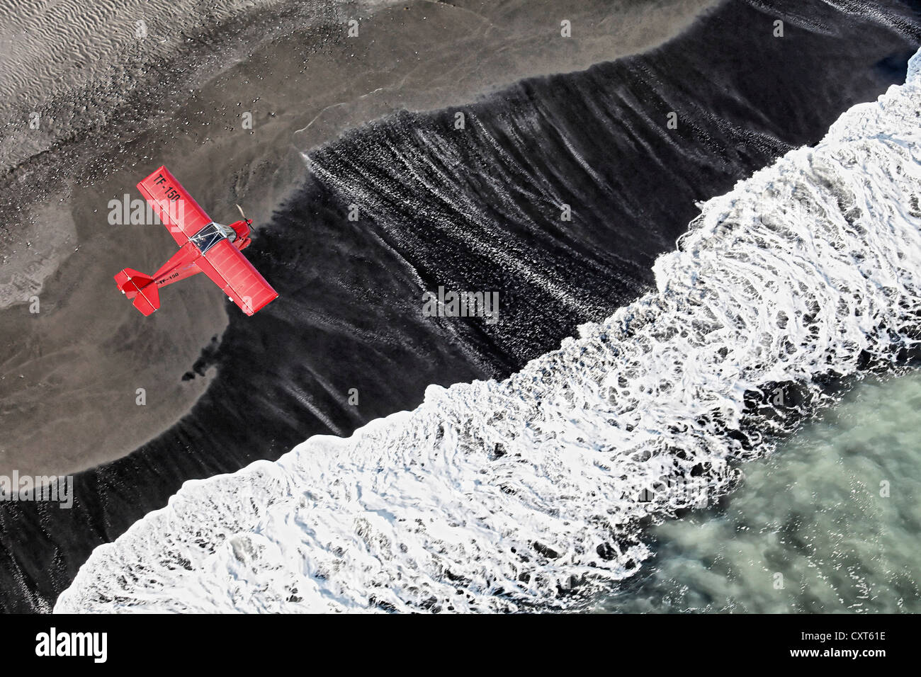Airplane single engine top view High Resolution Stock Photography and ...