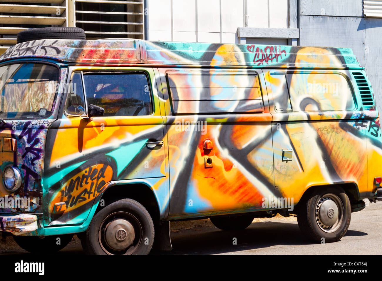 Psychedelic painted VW bus Stock Photo - Alamy