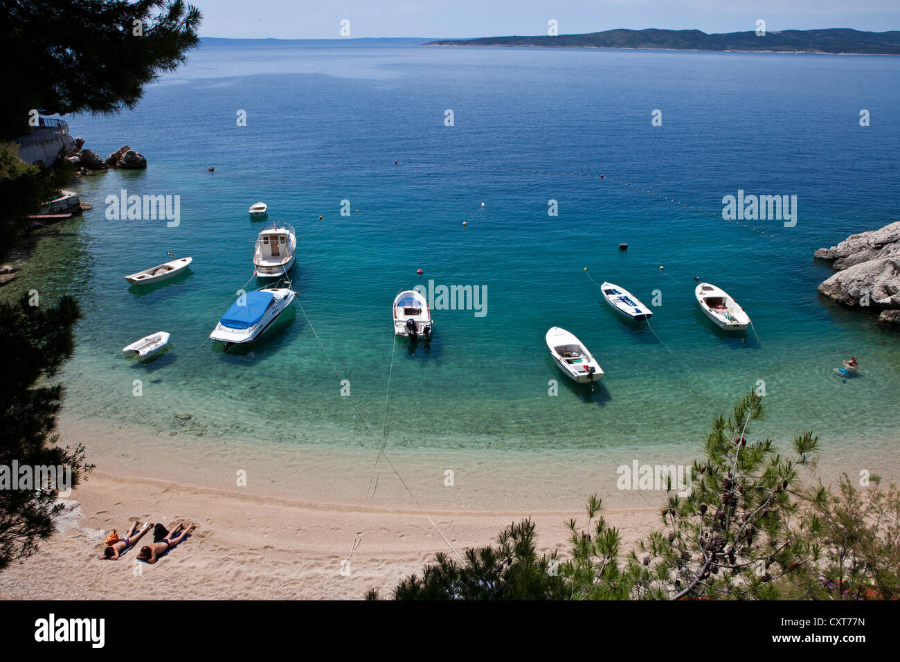 Bay off Podrace, Brela, Makarska Riviera, Dalmatia, Croatia, Europe ...