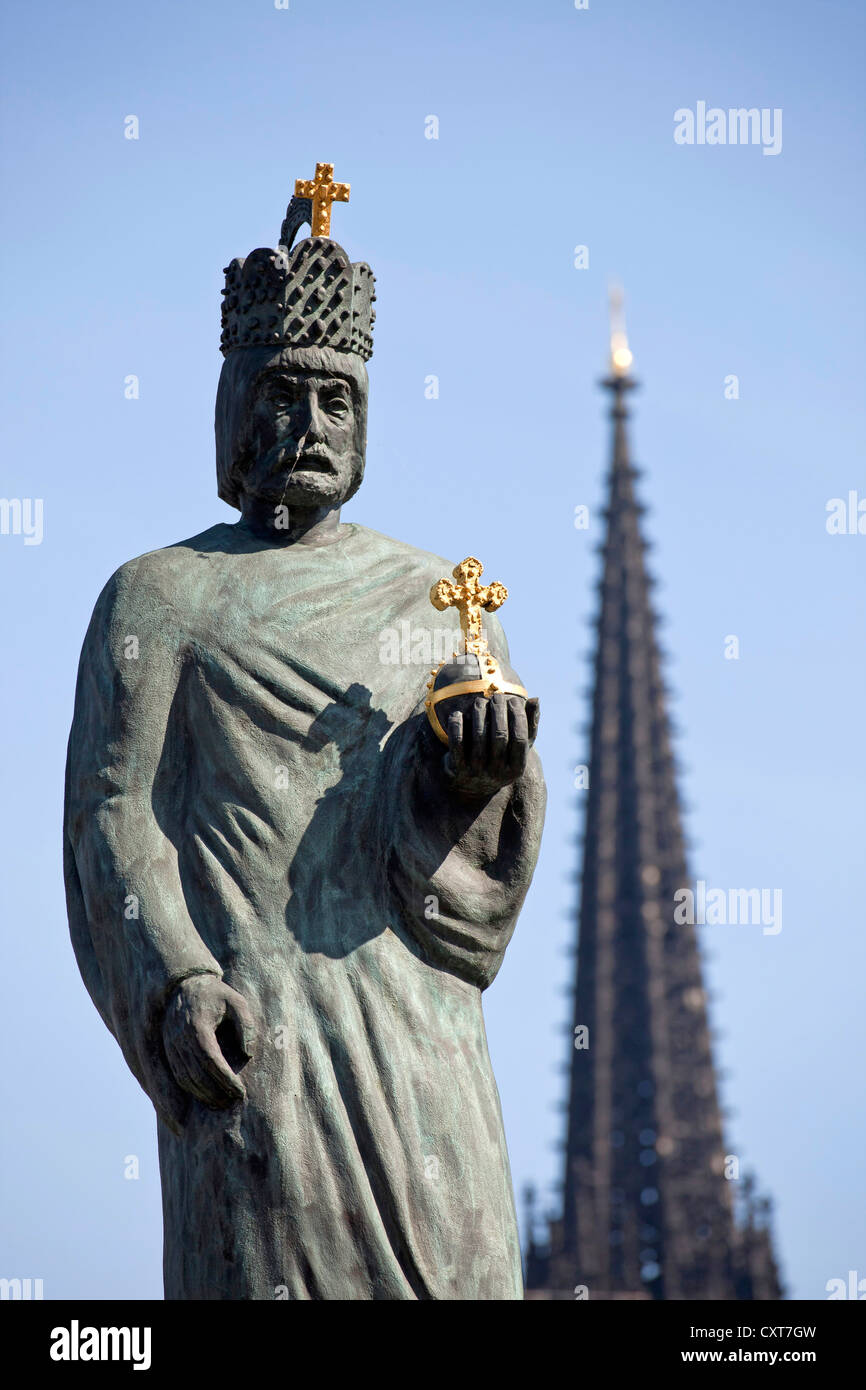 Barbarossa statue hi-res stock photography and images - Alamy