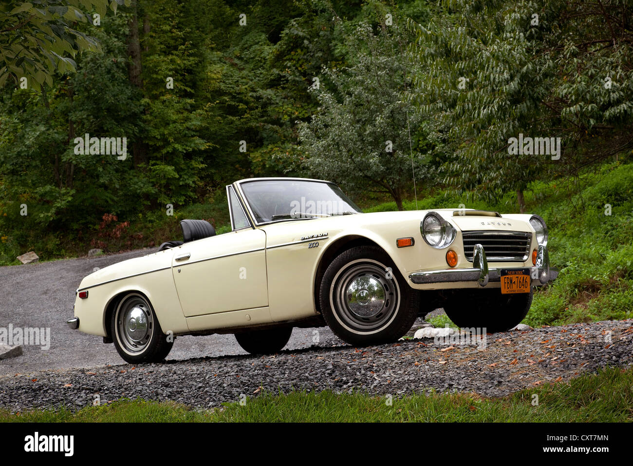 Datsun 1600 hi-res stock photography and images - Alamy