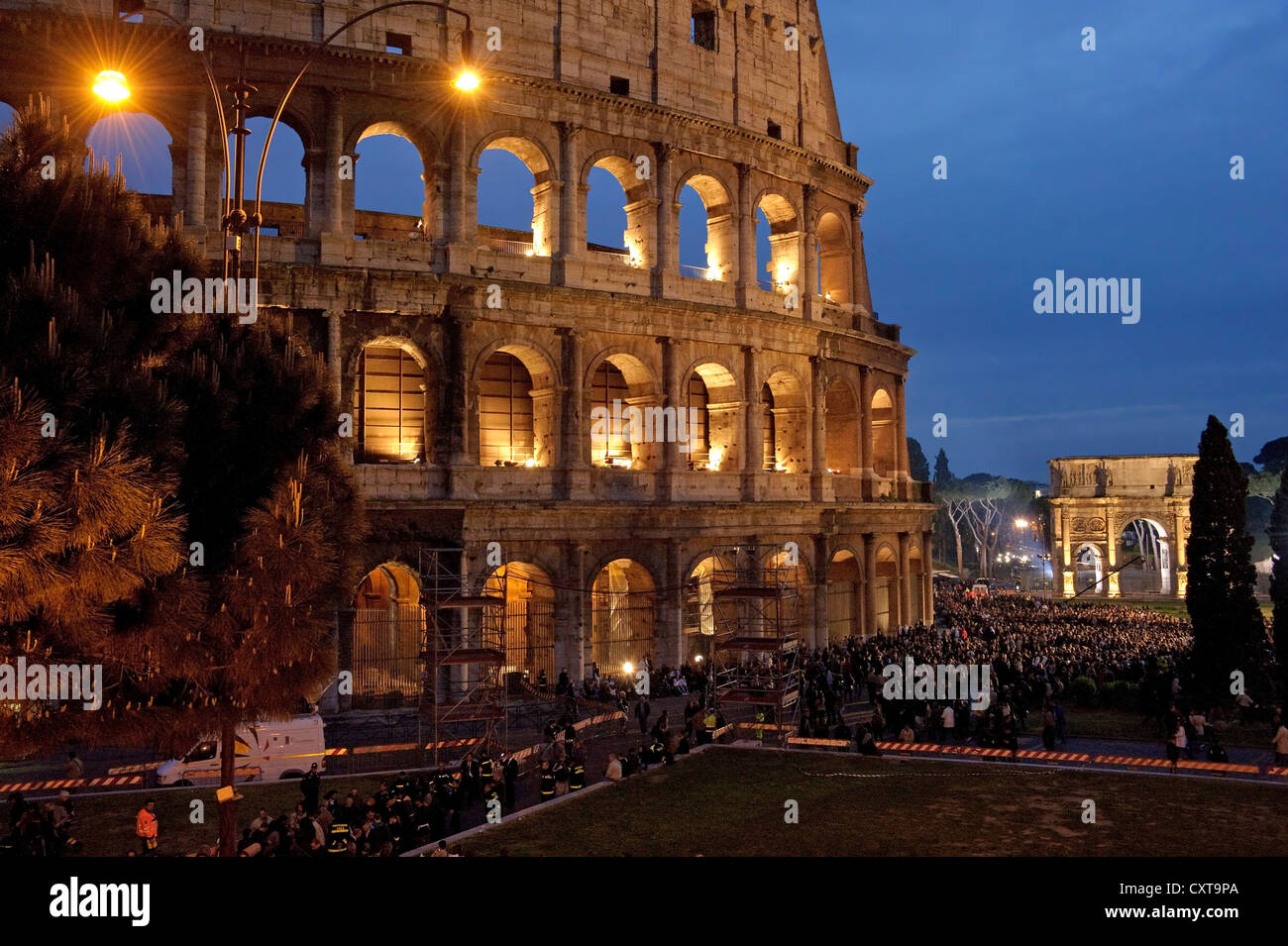 Colosseum full view hi-res stock photography and images - Alamy