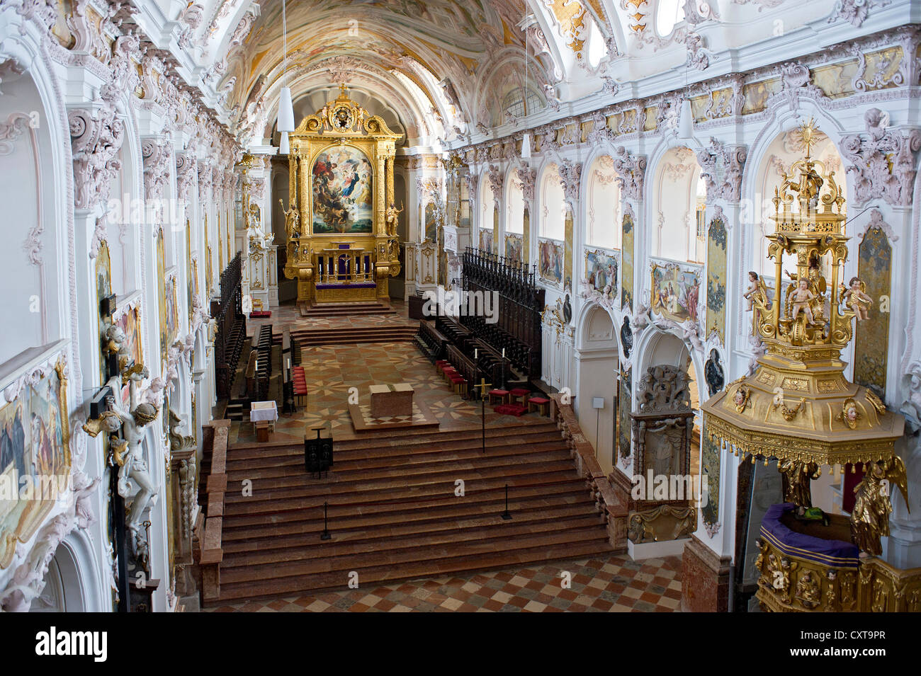 Cathedral of st mary and st corbinian hi-res stock photography and ...