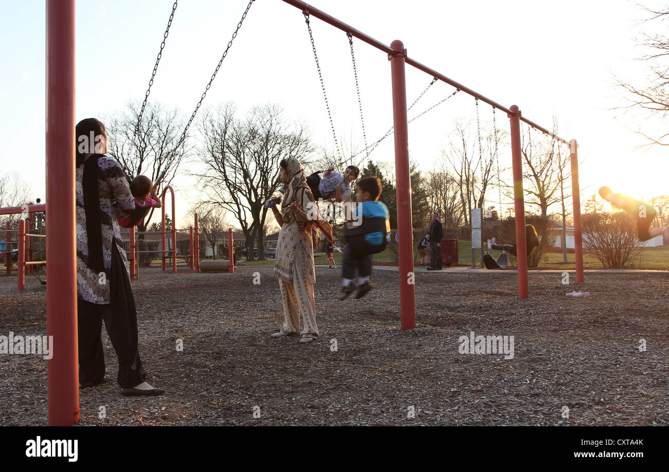 Chicago suburb hi-res stock photography and images - Alamy