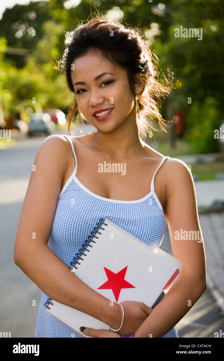Pretty Filipino girl Stock Photo - Alamy