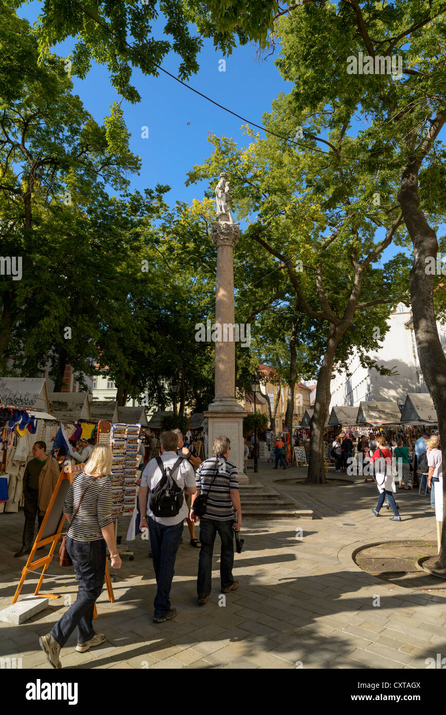 Tourists main market square hi-res stock photography and images - Alamy
