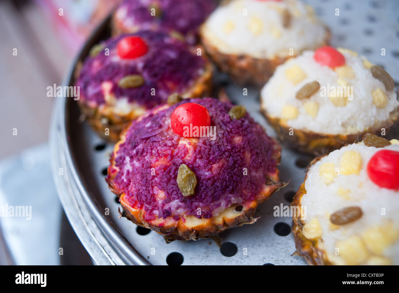 Glutinous rice, China's sichuan snack Stock Photo - Alamy