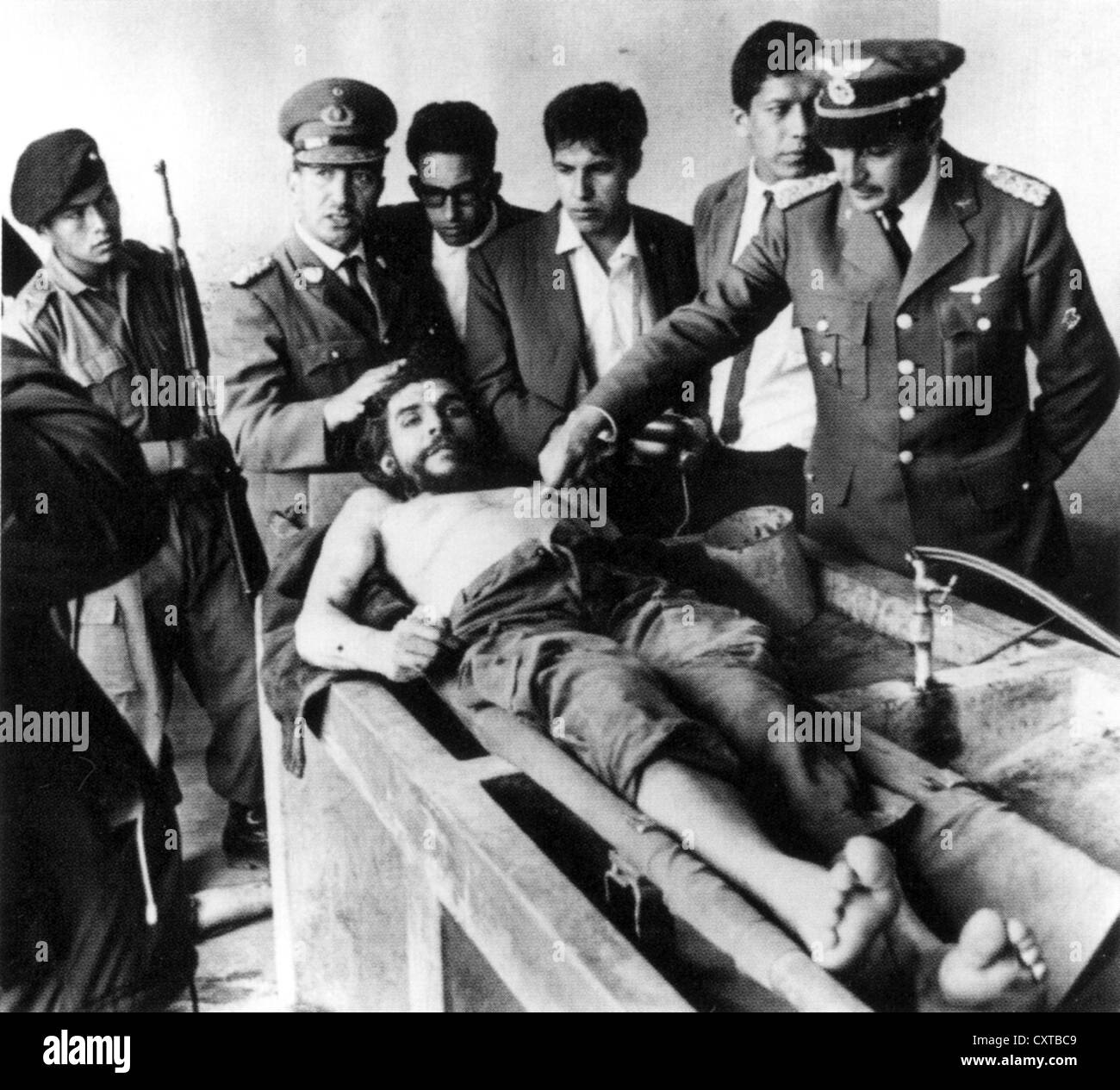 CHE GUAVARA (1928-1967) Argentinian Marxist revolutionary after ...