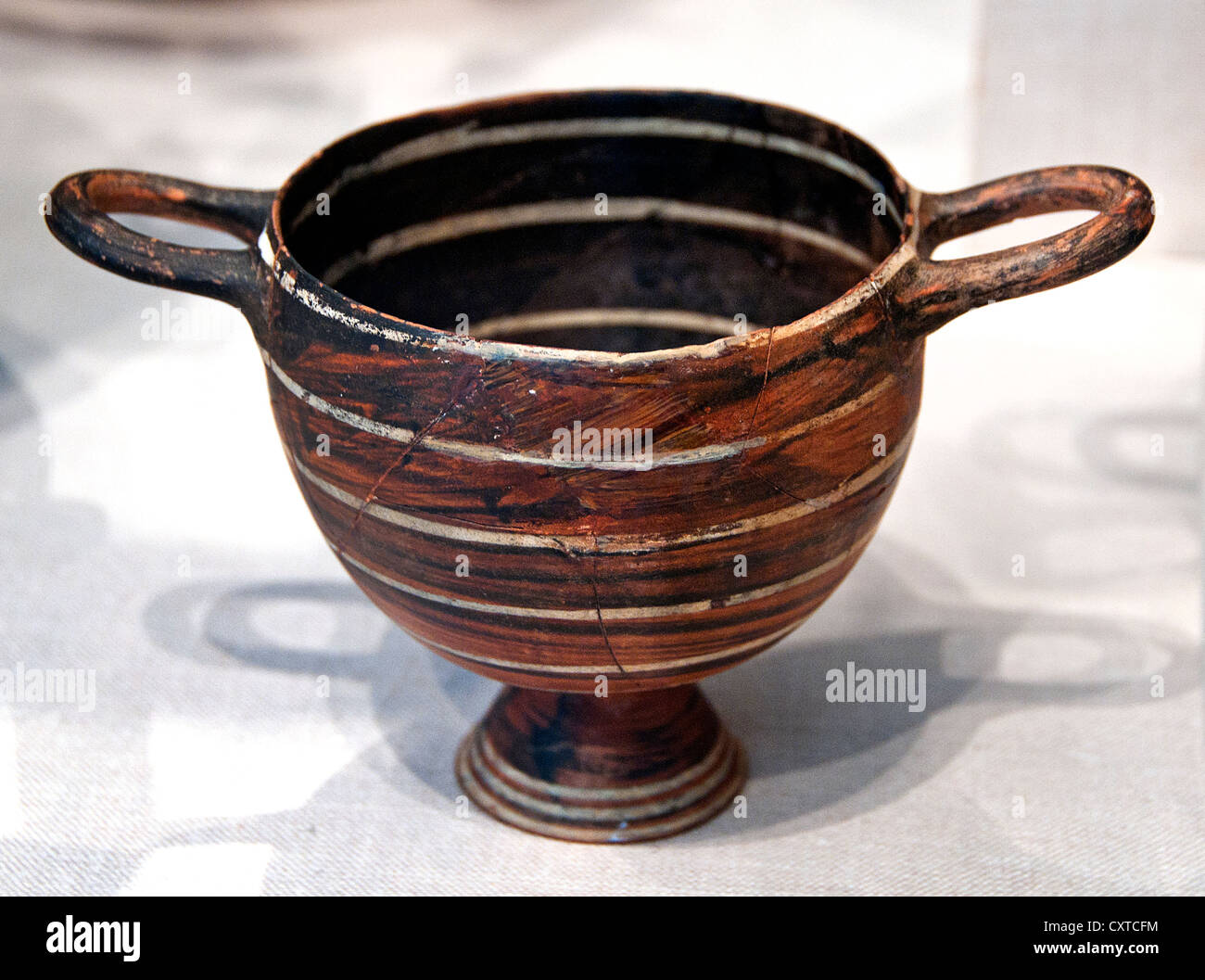 Ancient roman drinking cup High Resolution Stock Photography and Images ...