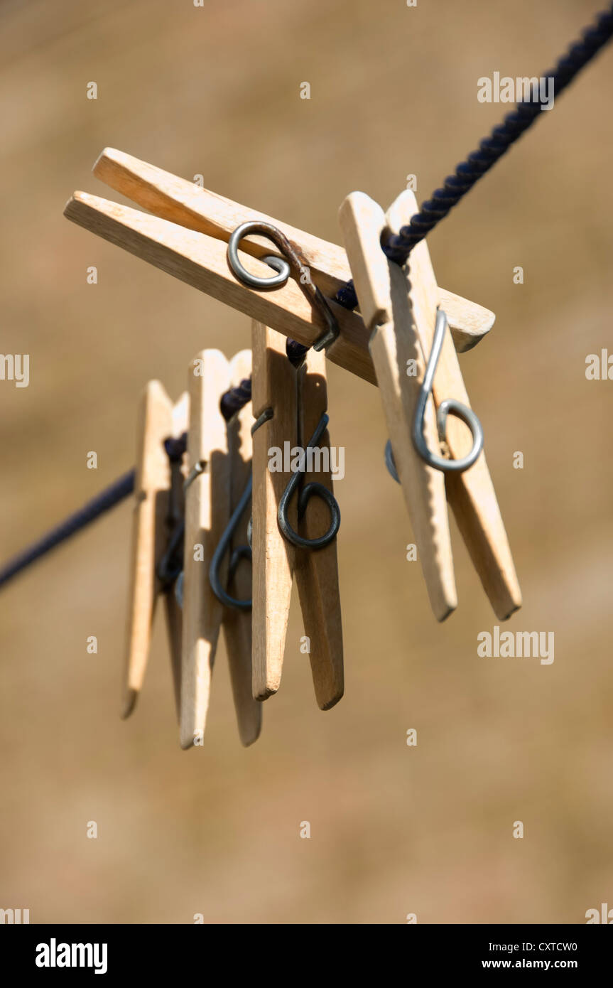 Pegging out washing hi-res stock photography and images - Alamy