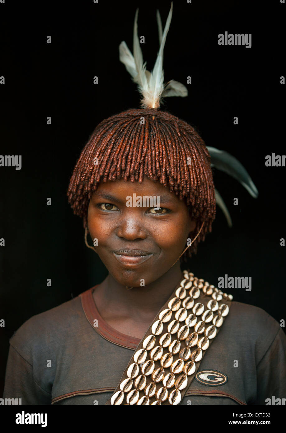 Bana tribe woman key afer hi-res stock photography and images - Alamy