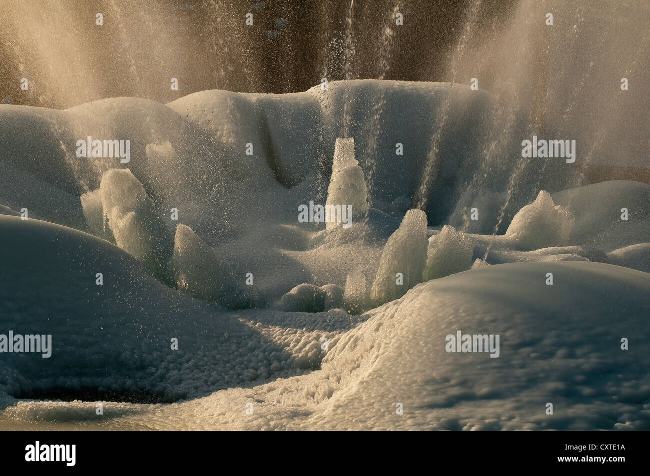 Water jet horizontal hi-res stock photography and images - Alamy