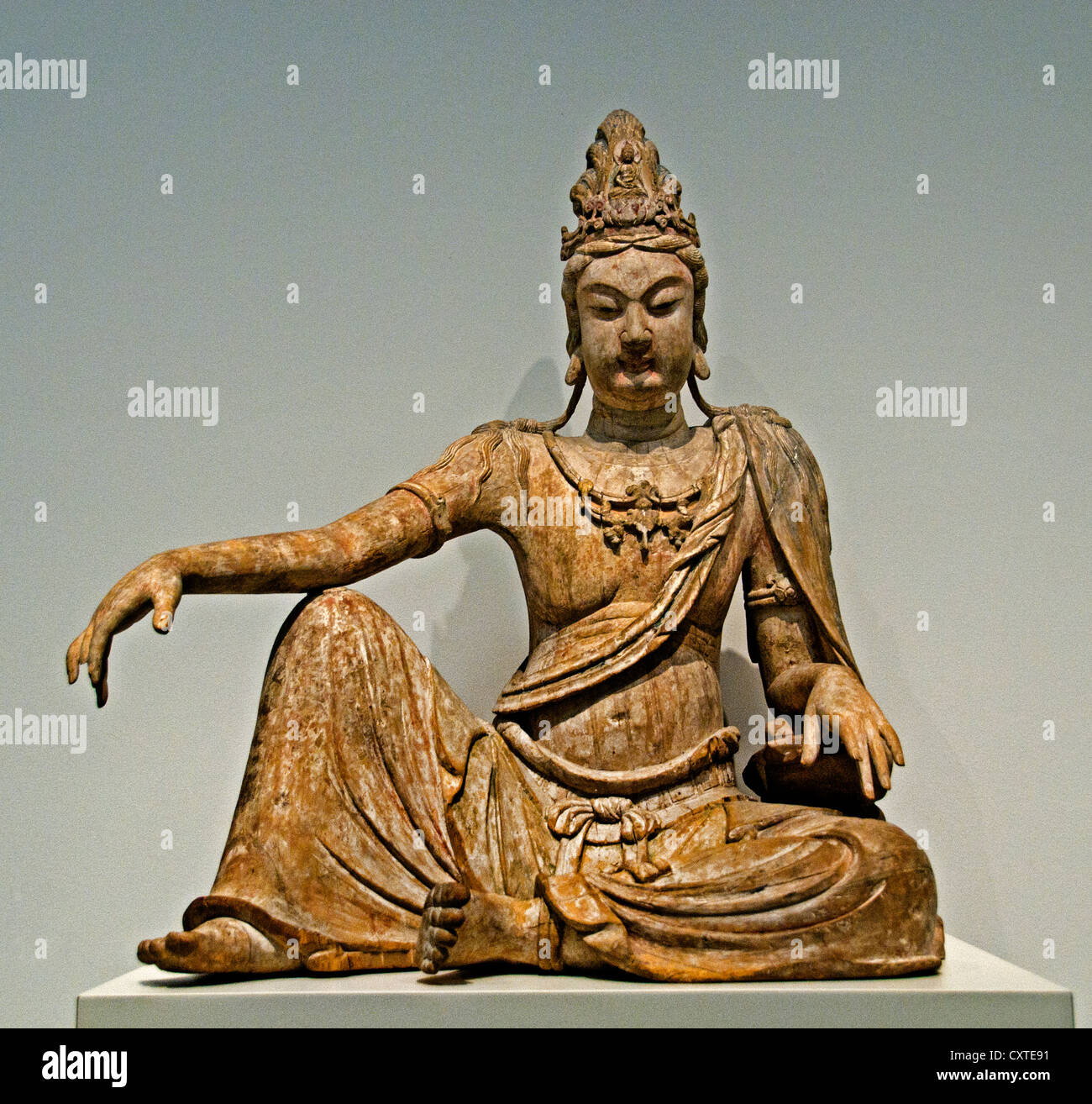 Bodhisattva Avalokiteshvara in "Water Moon" Form Shuiyue Guanyin Liao ...