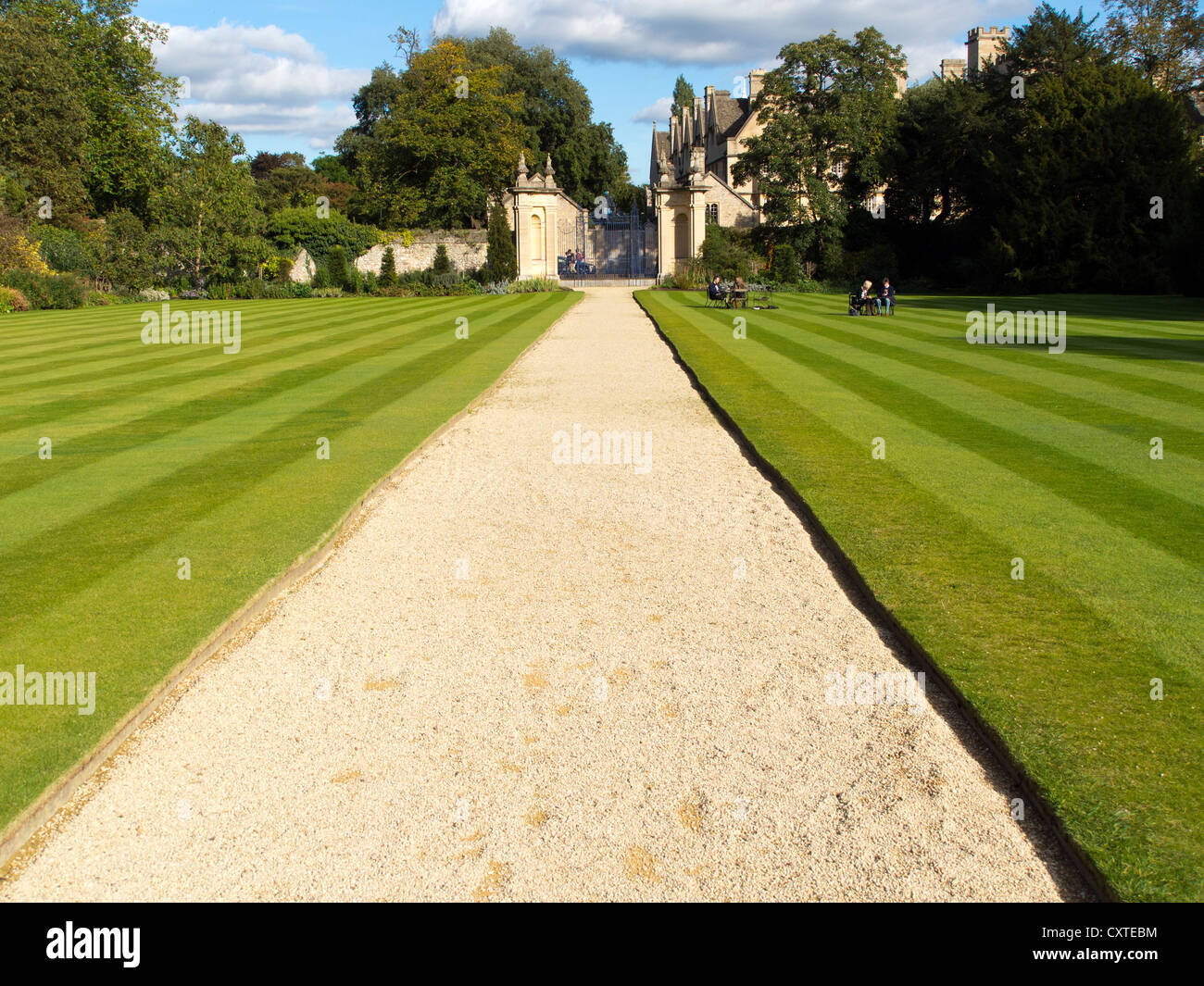 Endless lawn, Trinity College Oxford Stock Photo - Alamy