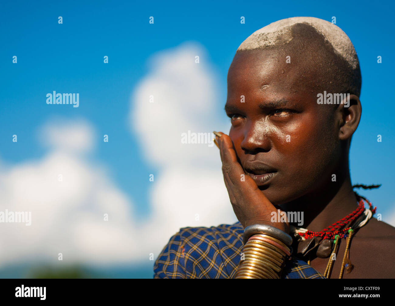 Bodi tribe woman hana mursi hi-res stock photography and images - Alamy