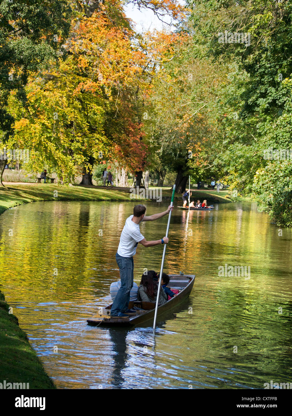 Punting on the Cherwell, Oxford, early Autumn 7 Stock Photo - Alamy