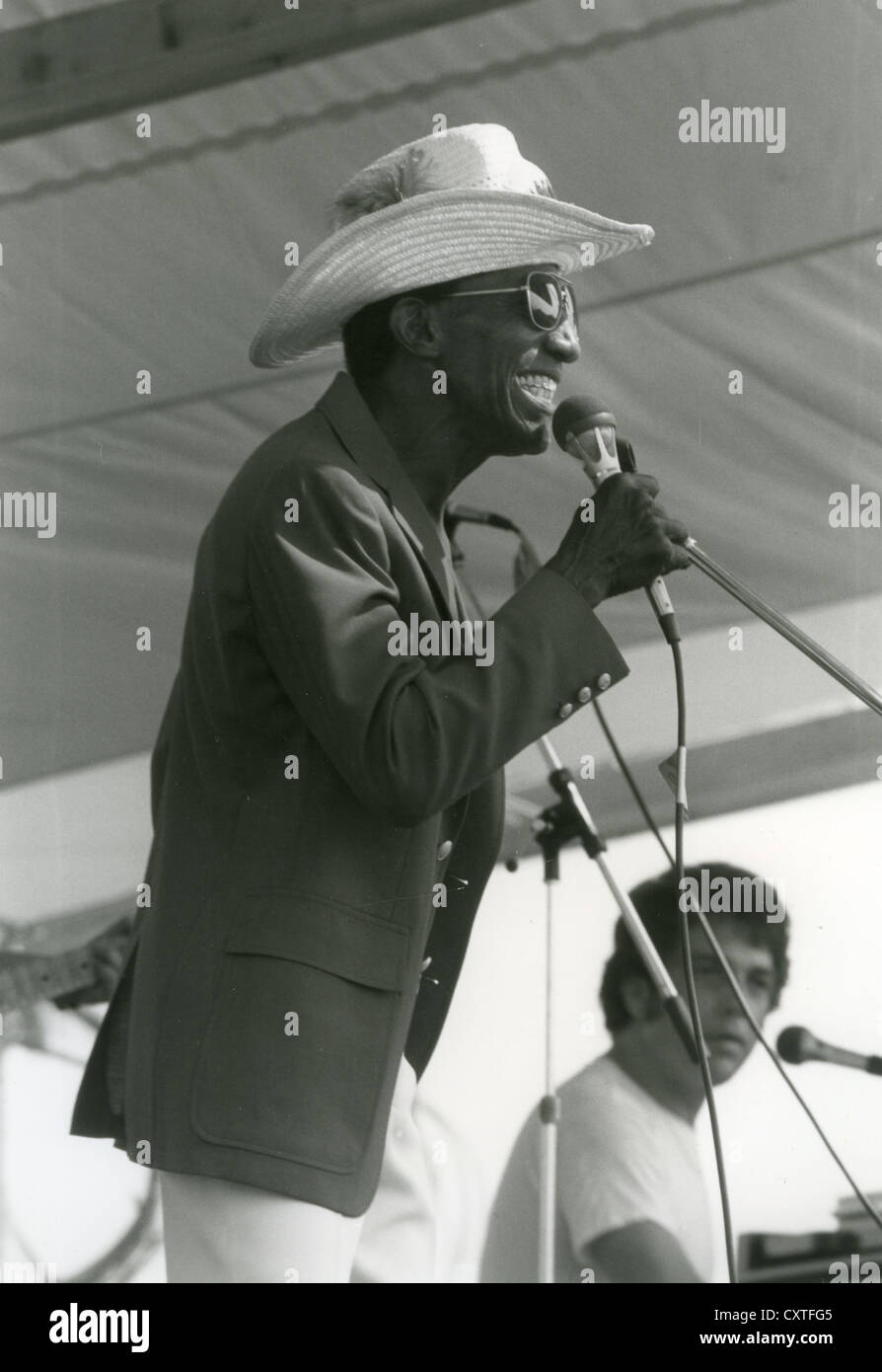 LEE DORSEY (1924-1986) Afro-American singer about 1975 Stock Photo - Alamy