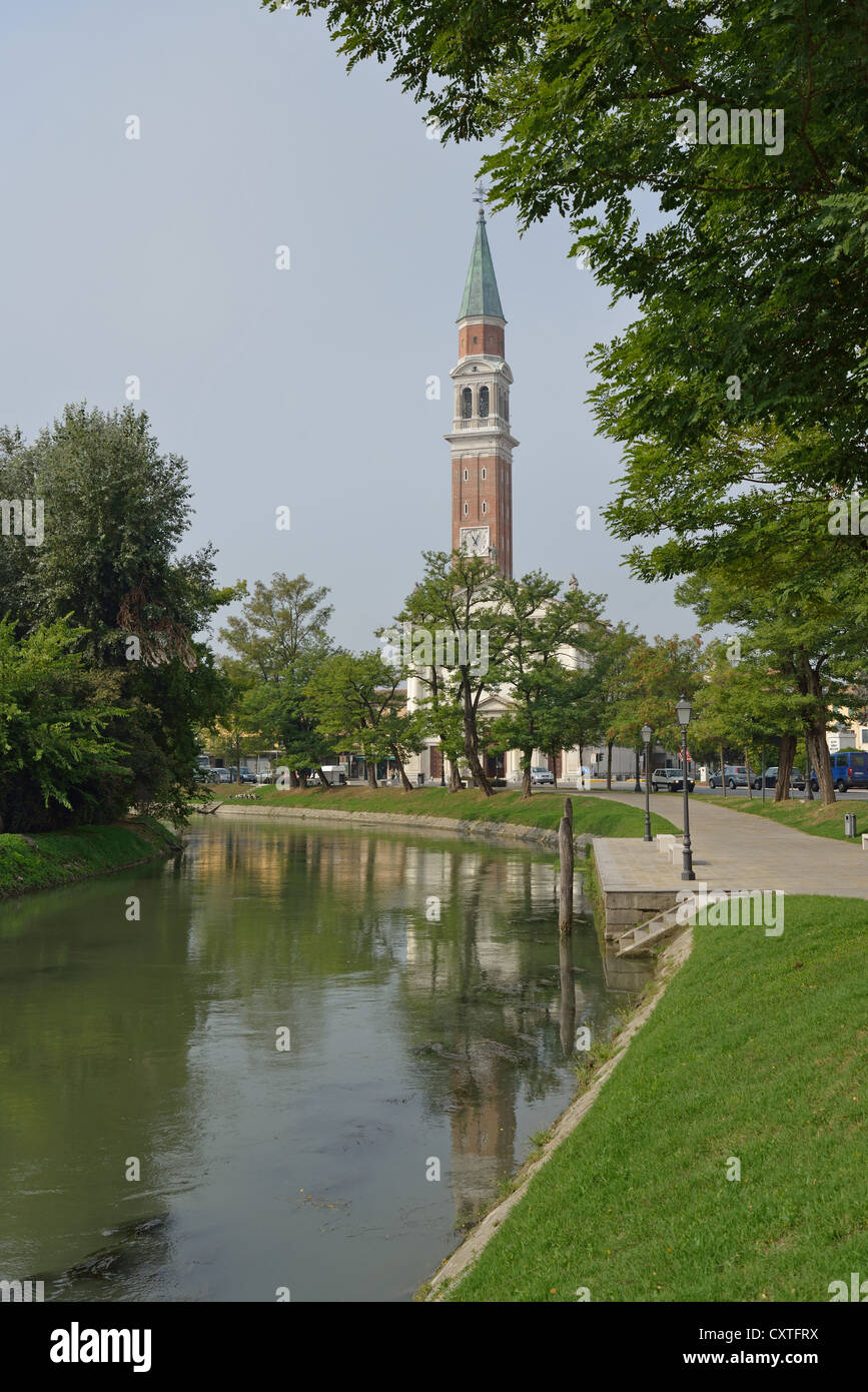 View of town and River Brenta, Dolo, Riviera del Brenta, Venice ...