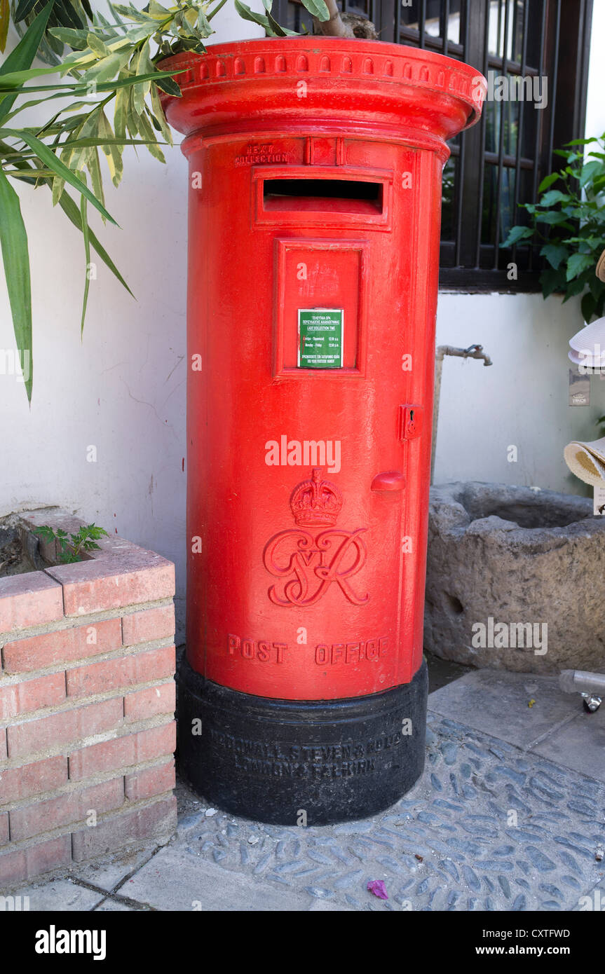 Pillarboxes hi-res stock photography and images - Alamy