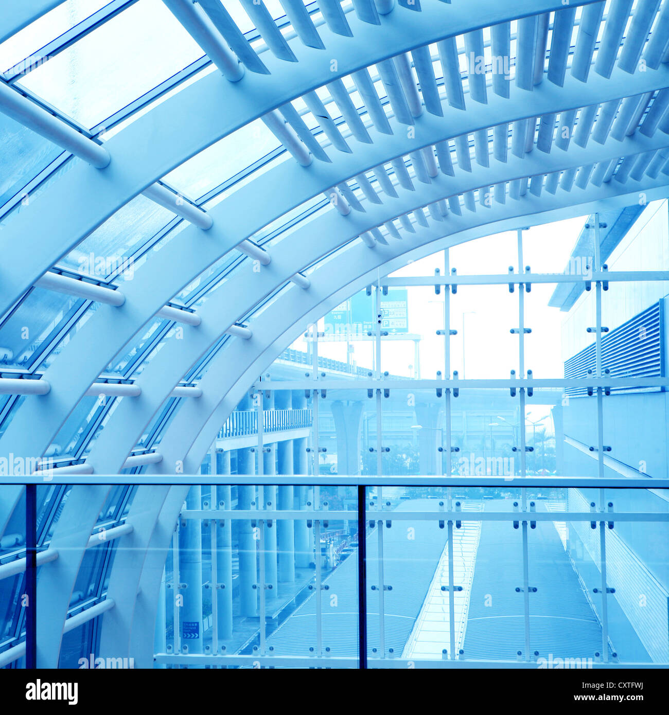 Geometric building shape hi-res stock photography and images - Alamy