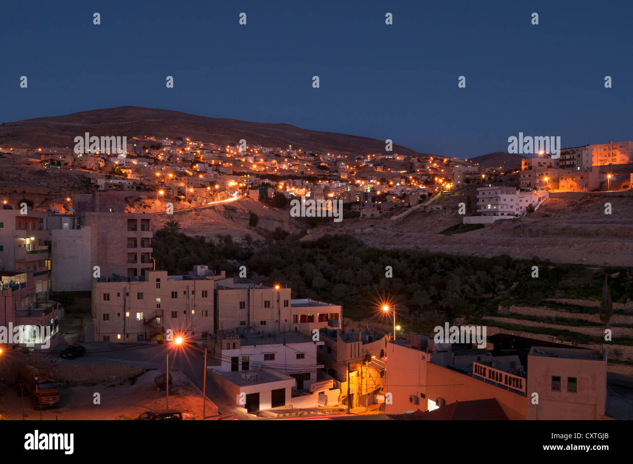 Petra buildings hi-res stock photography and images - Alamy