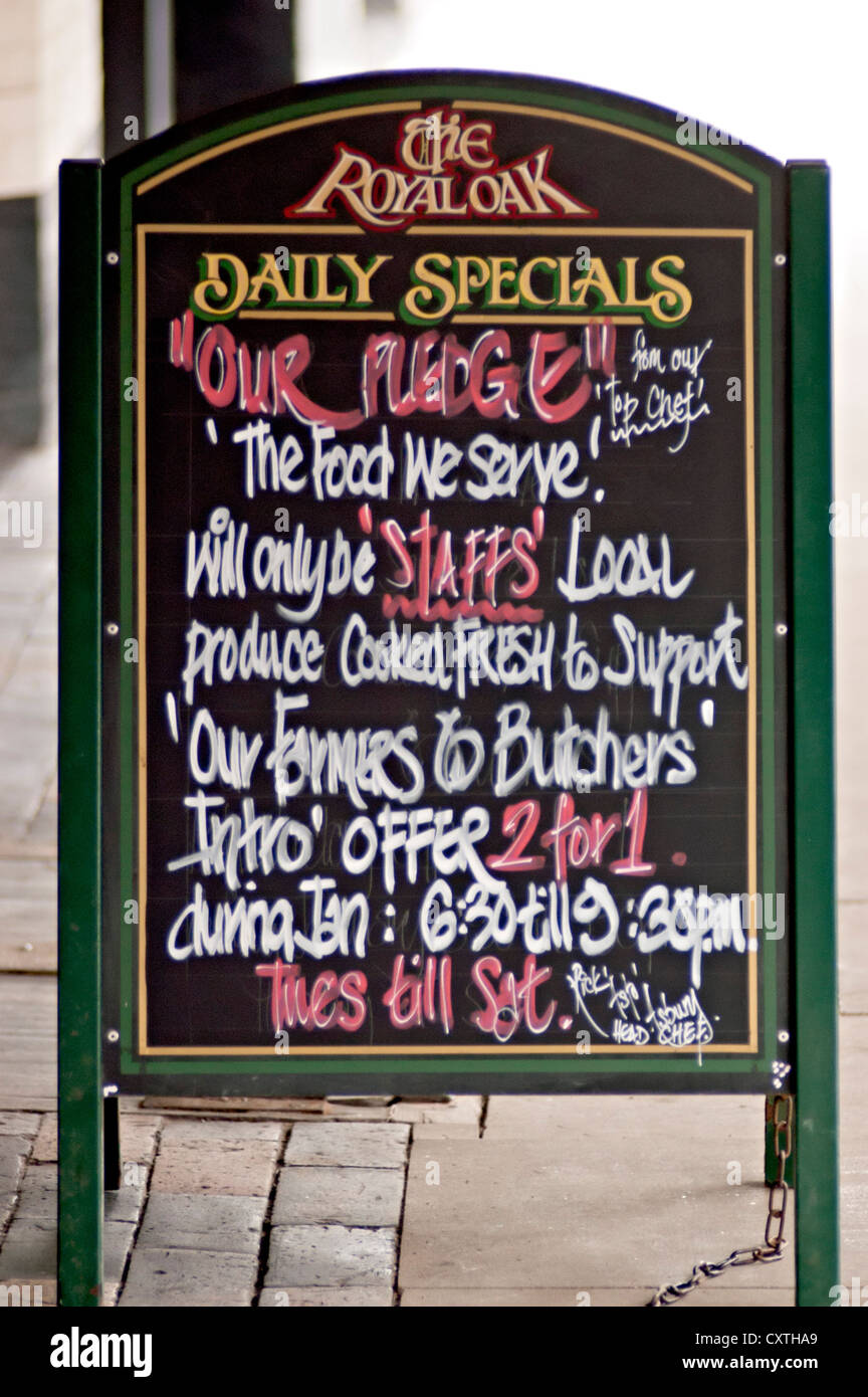 the royal oak pub food sign Stock Photo - Alamy
