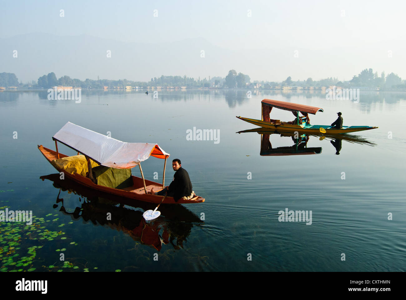 Shikara boats hi-res stock photography and images - Alamy