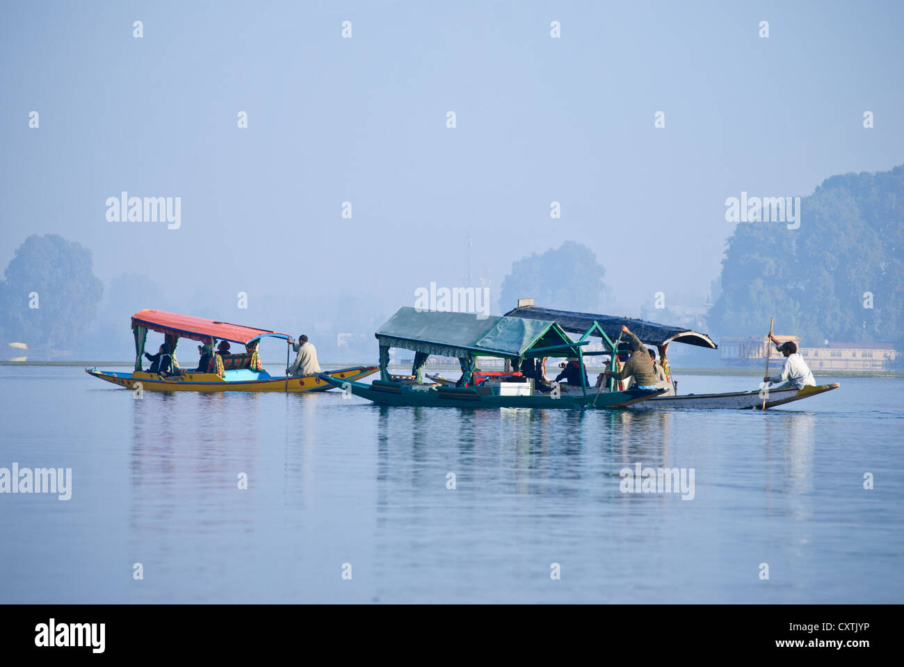 Srinagar shikara shikaras water kashmir hi-res stock photography and ...