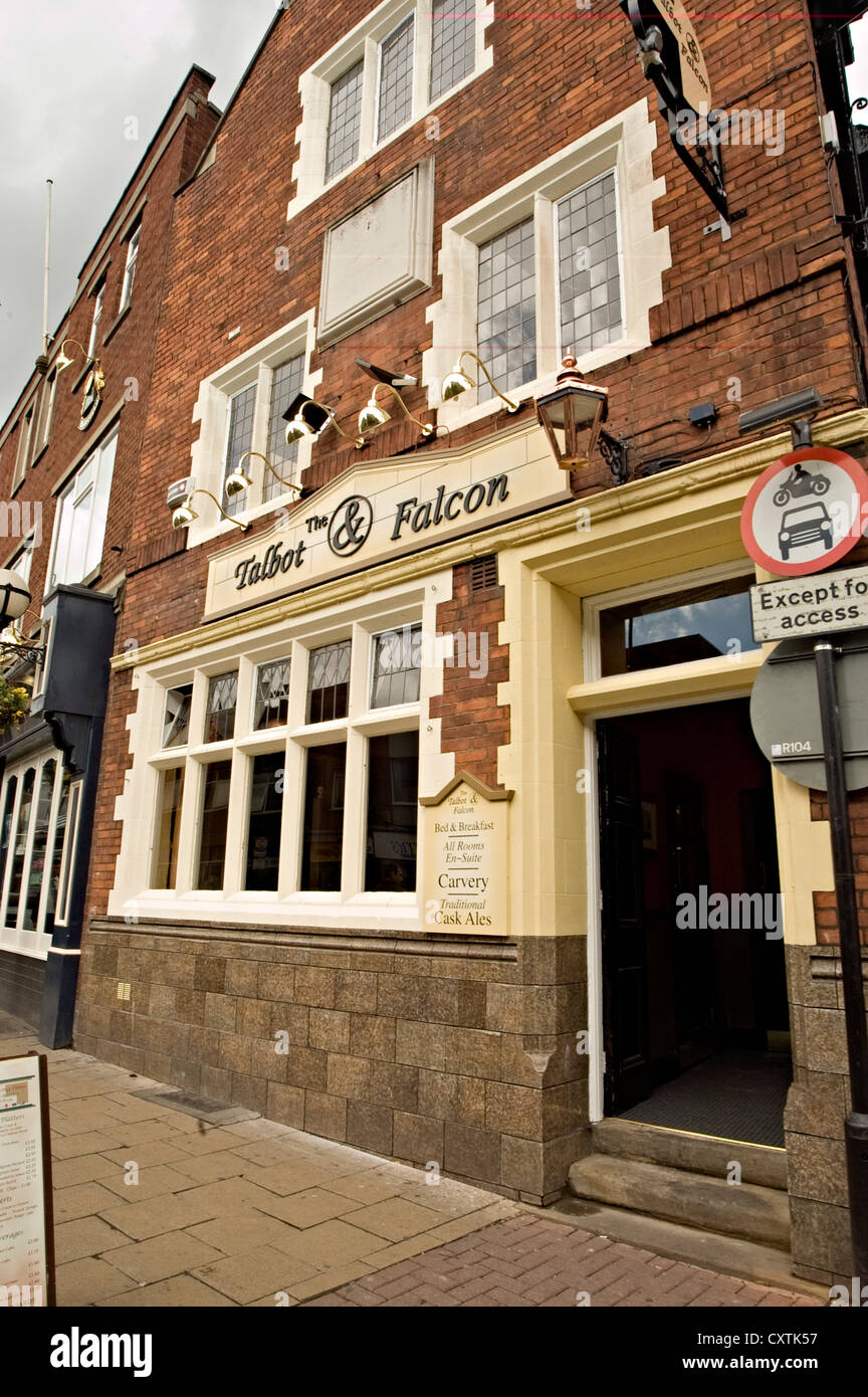 Talbot pub hi-res stock photography and images - Alamy