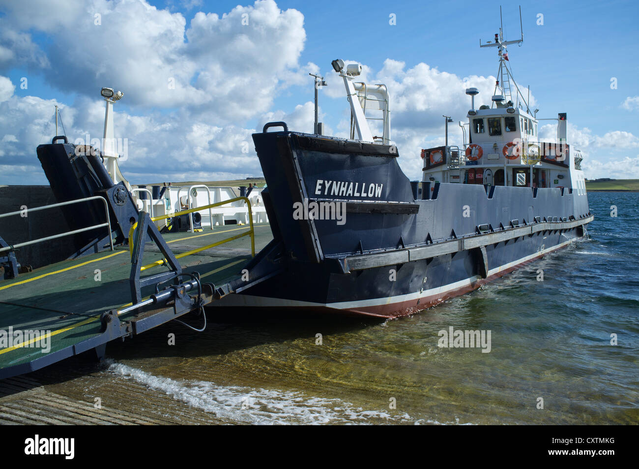 Orkney ferries hi-res stock photography and images - Alamy