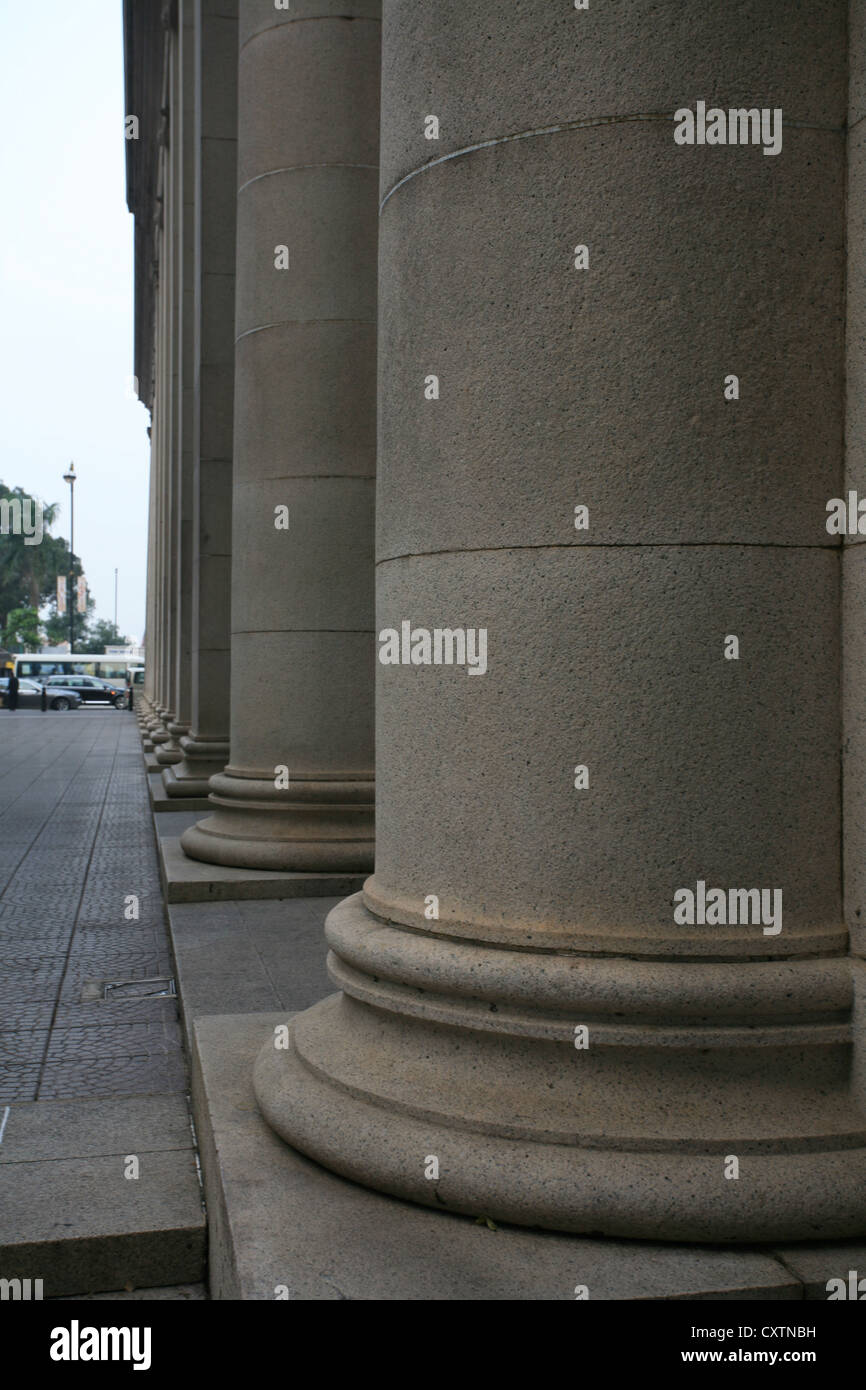 Roman classical building hi-res stock photography and images - Alamy