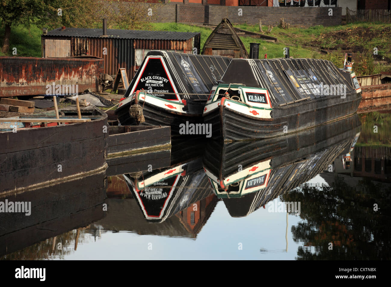 Coal transport canal hi-res stock photography and images - Alamy